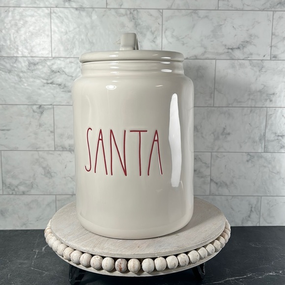Rae Dunn | Kitchen | New Never Used Rae Dunn Santa Canister With Lid ...